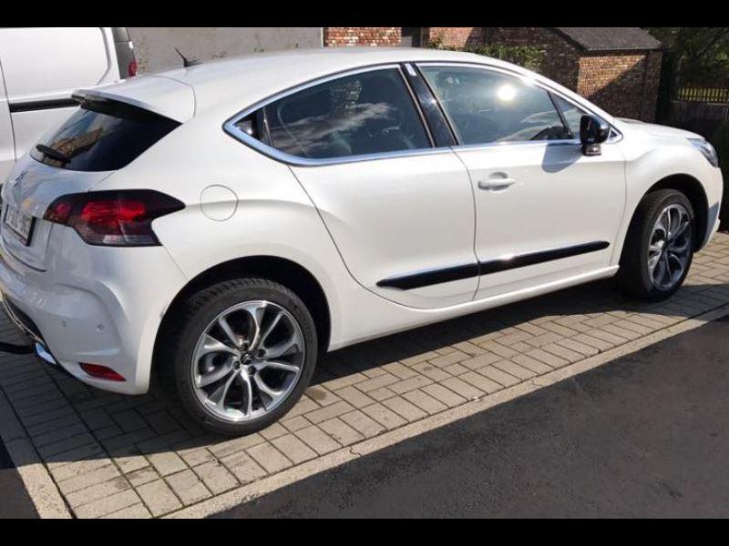 Citroen DS4 Sport Chic 2.0 HDI 136cv 98005 Km